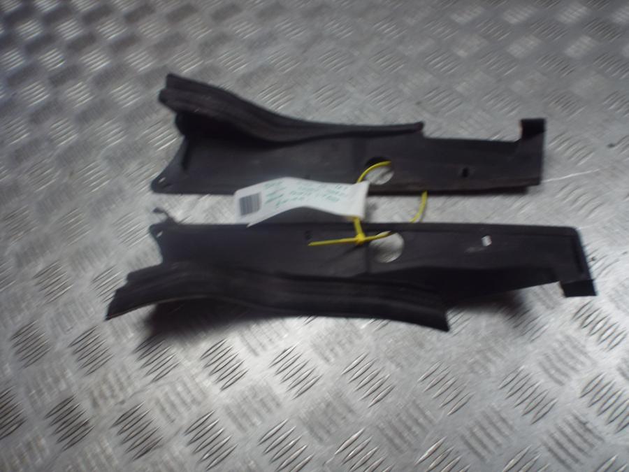 BMW K100 R5 RT 1983-On Lower Inner Fairing Trims Panels