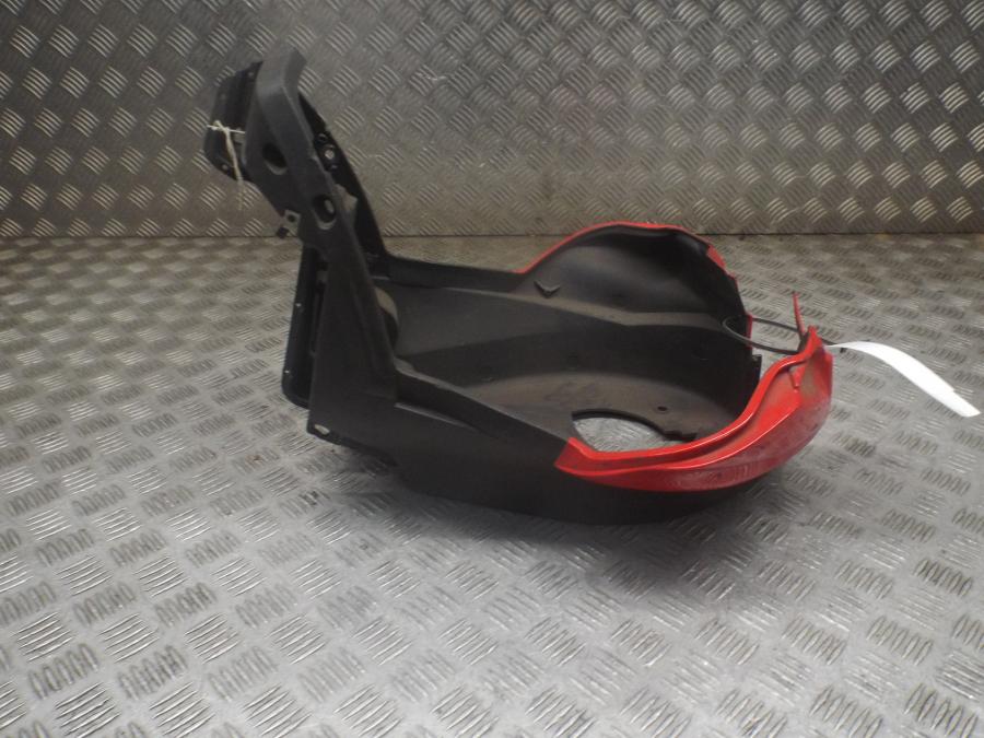 Gilera DNA125 Plastic Fuel Petrol Gas Tank Surround