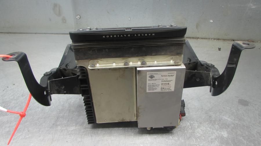 Harley Davidson FLHTCUI 1450cc 2006 Motorcycle CD Player With Mount Bracket