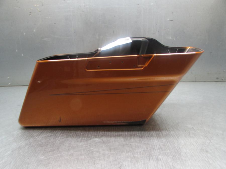 Harley Davidson Touring Right Hand Side Saddlebag Lower 90200412 Code