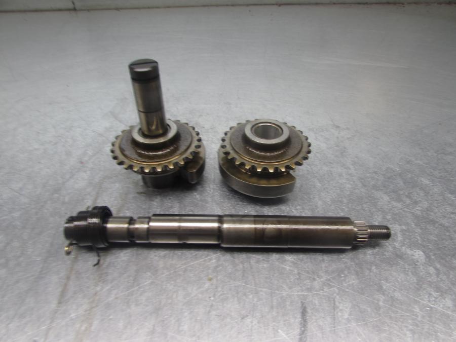 Honda CB250N SUPER DREAM CB 250 Engine Balance Weight And Shafts