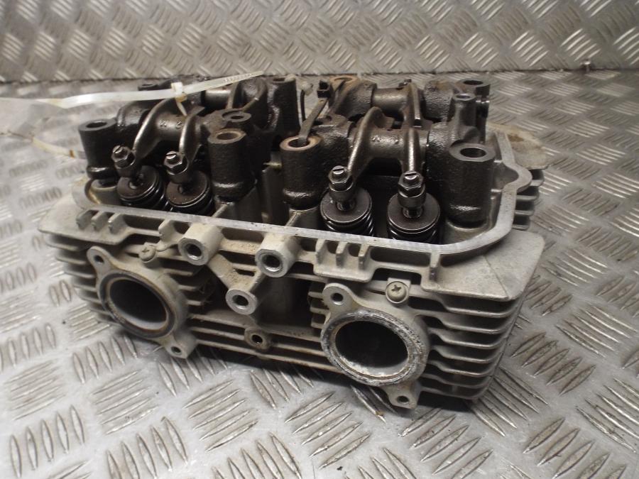 Honda CB450 CB 450 Twin 1982 Basic Engine Cylinder Head