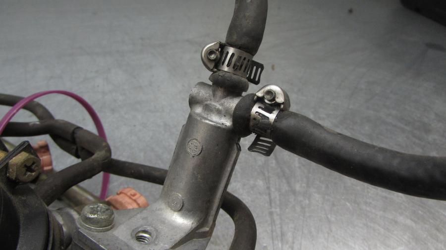 Honda CBR600RR CBR 600 2003-2004 Throttle Bodies