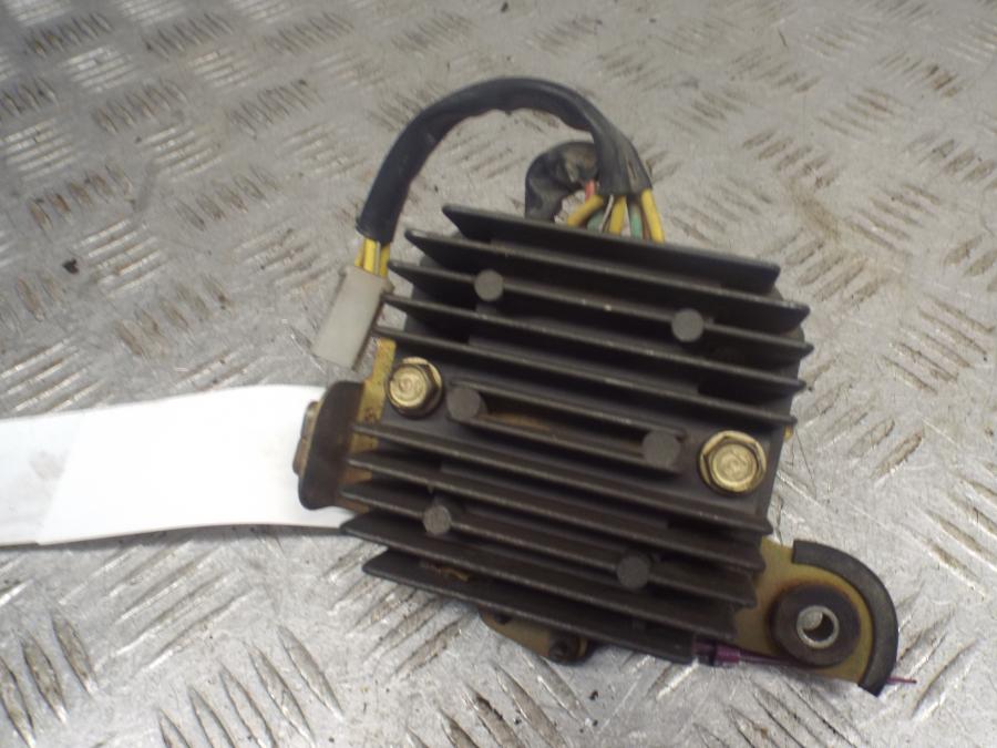 Honda VF500 F Interceptor 1983-1986 83-86 Voltage Regulator Rectifier Unit