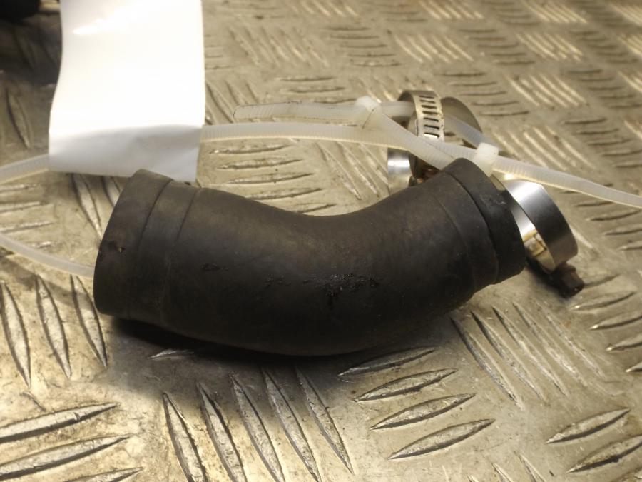 Honda VTR1000 Firestorm 3 Hose Clamps & 1 Small Hose Right Hand Side