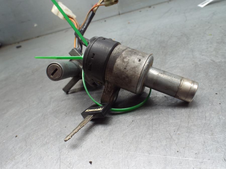 Kawasaki KZ1300 A Series Z1300 1979-On Ignition Switch And Side Panel ...
