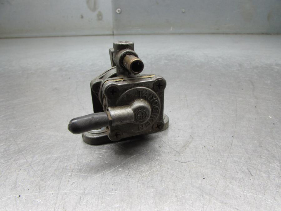 Kawasaki Z750 Ltd Motorcycle Gas Petrol Fuel Tap Assembly