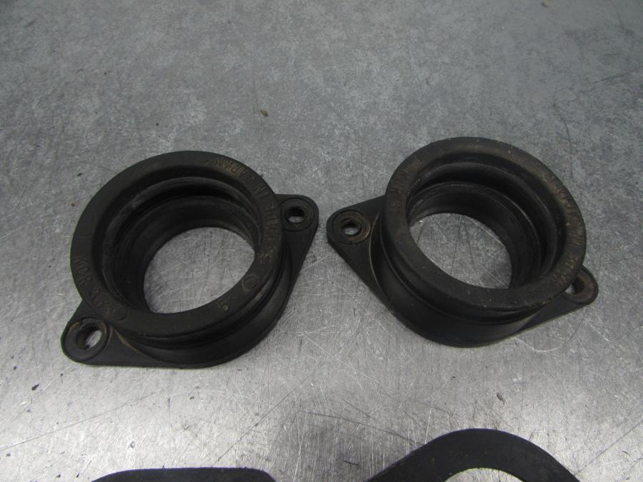 Suzuki GS400 Twin GS 400 1976-On Air Intake Rubbers