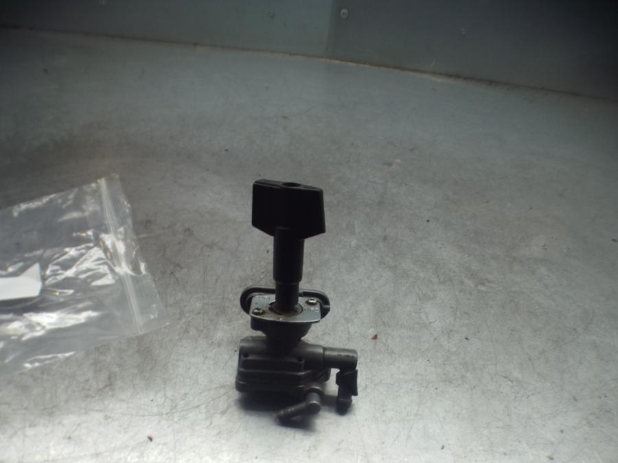 Suzuki GSF1200 GSF 1200 Bandit MK1 Fuel Tap