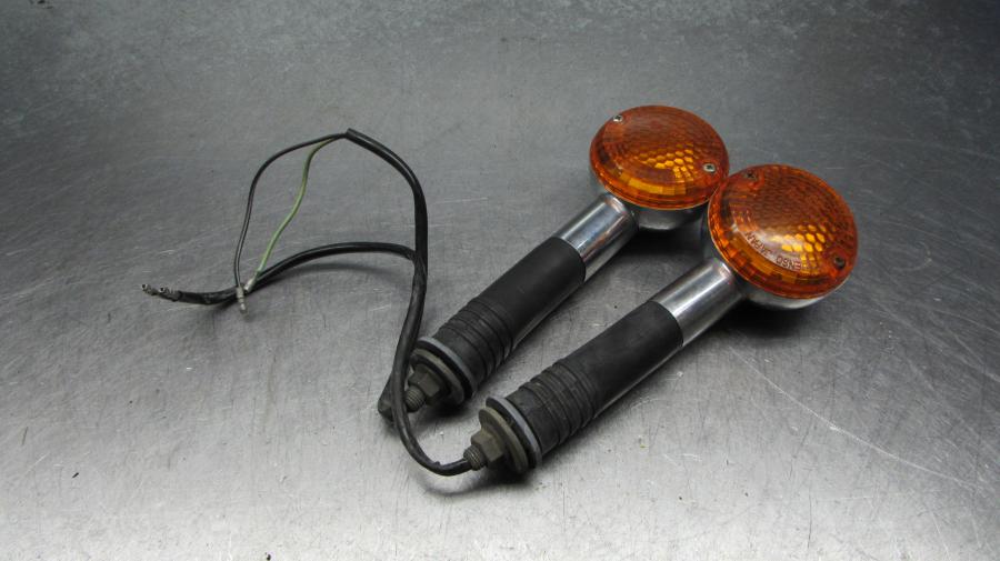 Suzuki GSF400 GK75A BANDIT GSF 400 1989-On Pair Of Rear Indicators ...