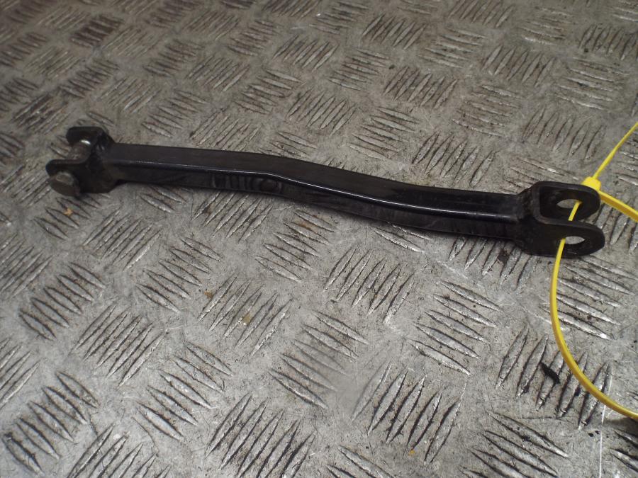 Suzuki GSX750F GSX750 F 1998-On Swingarm Swing Arm Torque Arm