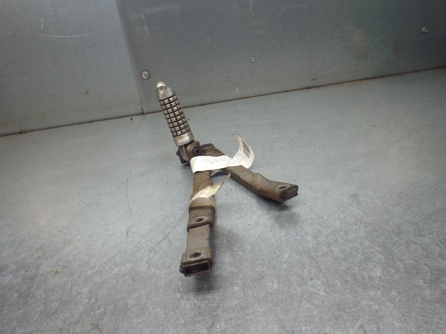 Suzuki RG250 FG Mk3 1986-1987 Pillion Footrest And Left Hand Hanger Bracket
