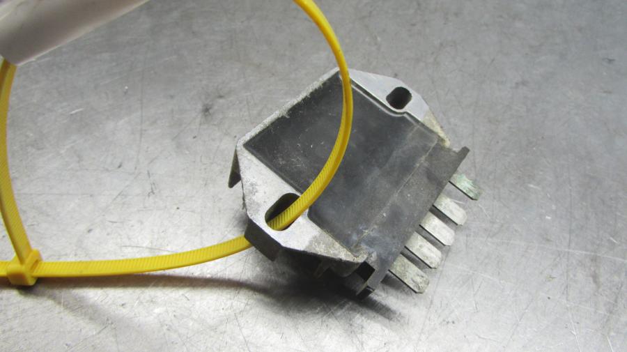 Suzuki RG250 Gamma RG 250 REG / REC Regulator Rectifier