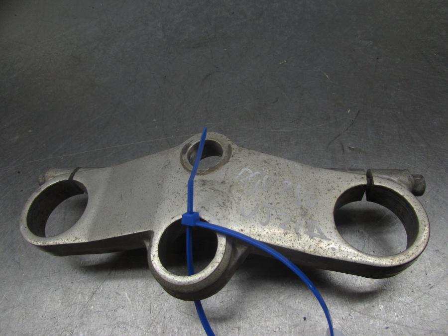 Suzuki RGV250 VJ21A Motorcycle Top Fork Yoke Assembly