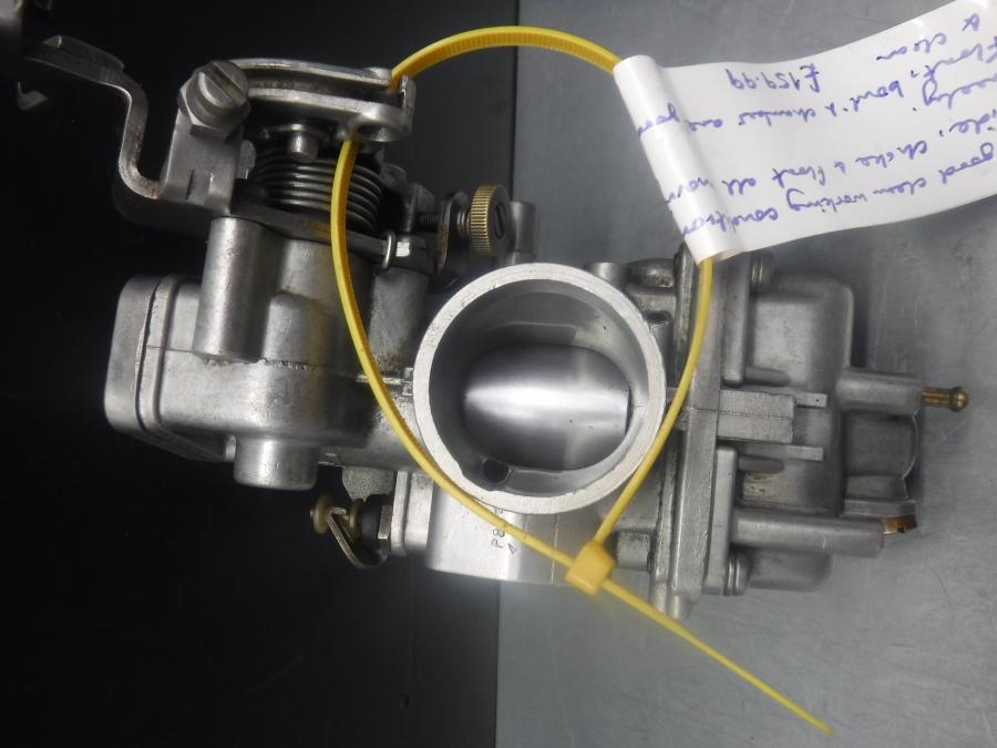 Suzuki SP370 1978-1979 Carb Carburettor Mikuni 32400