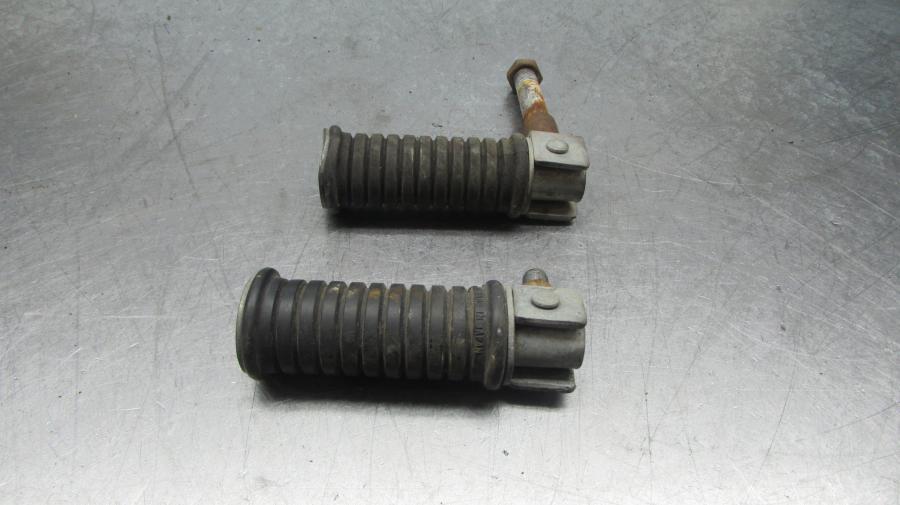 Suzuki TS125 1972-1973 Motorcycle One Pair Of Rear Footpegs