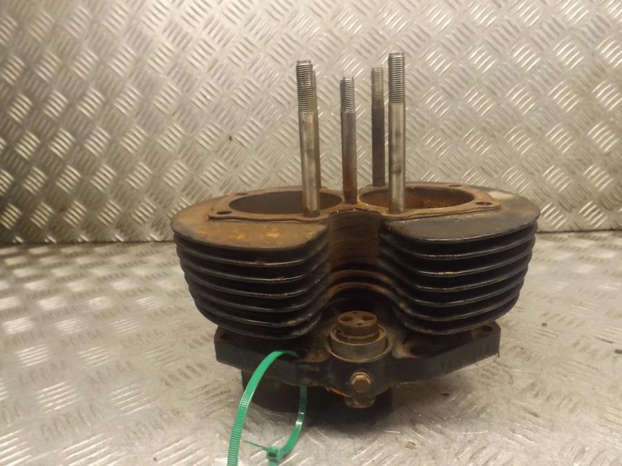 Triumph T140 TR7 Bonneville Late 1970s 70s Engine 10 Stud Cylinder Barrels