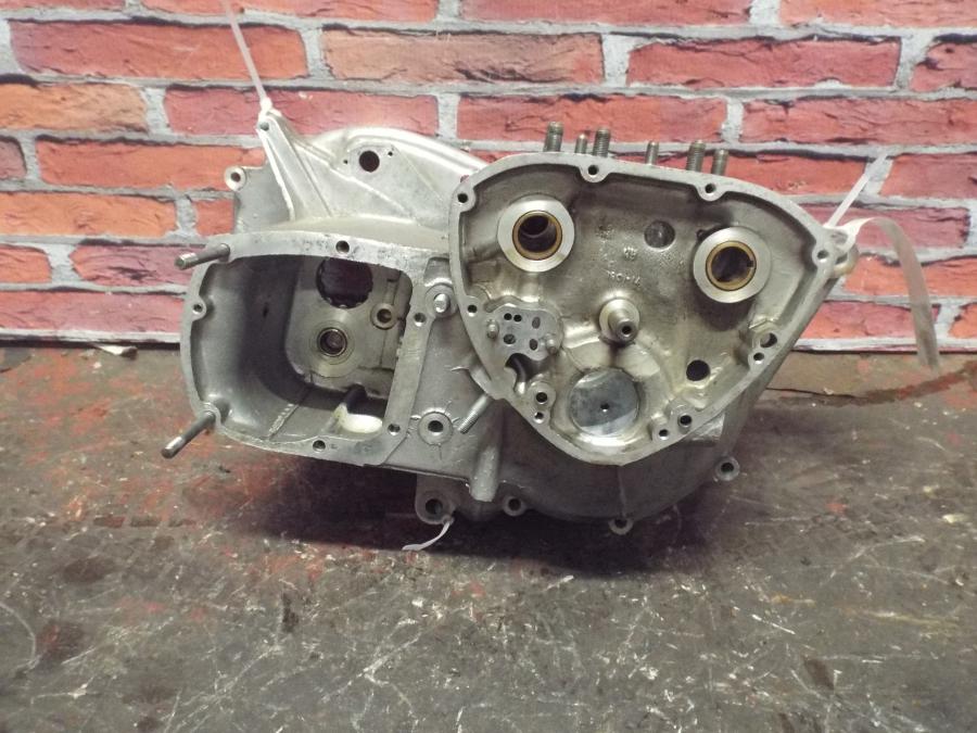 Triumph TR6V 650cc TR6R V Twin Circa 1971 Engine Crank Cases TR6RV EG56442