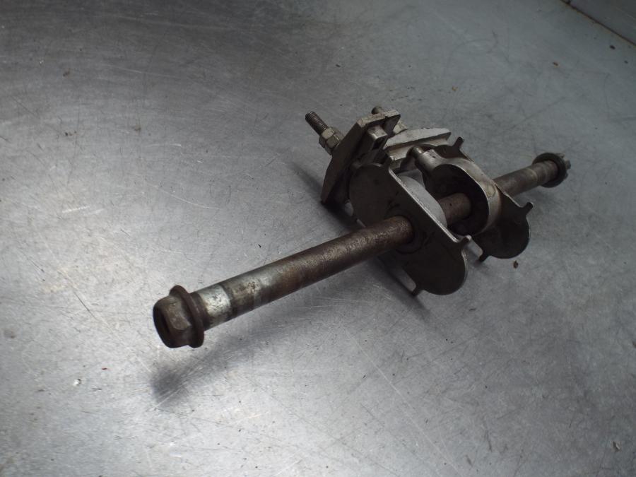 Yamaha FZ750 Genesis FZ 750 1987 Rear Back Wheel Spindle