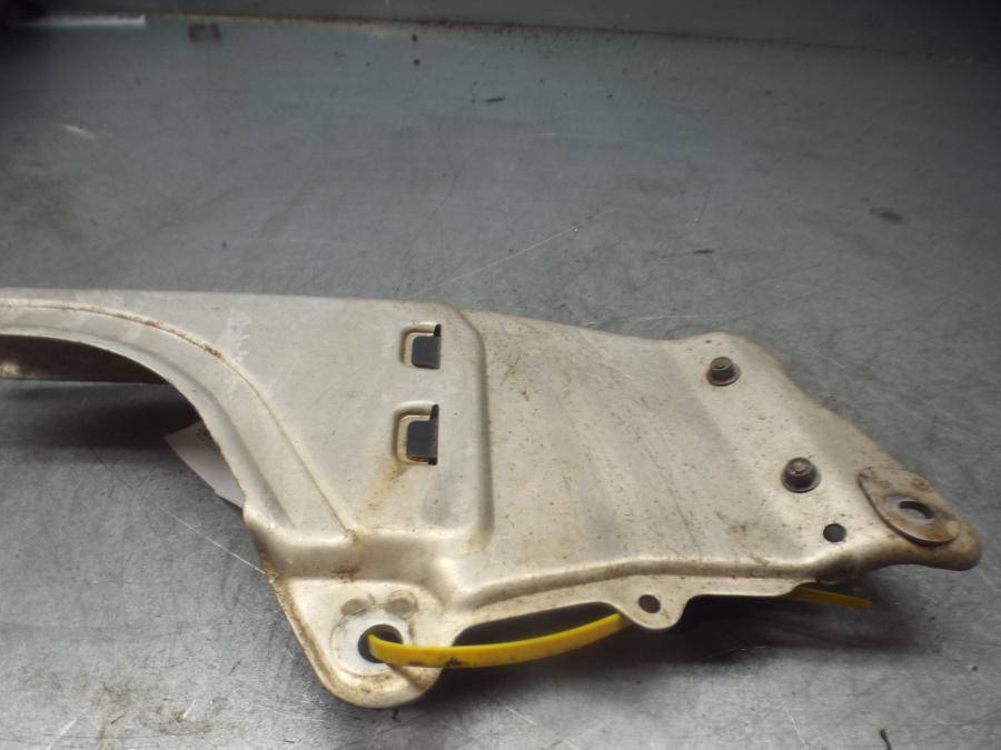 Yamaha IT425 Motorcycle Chainguard Chain Guide