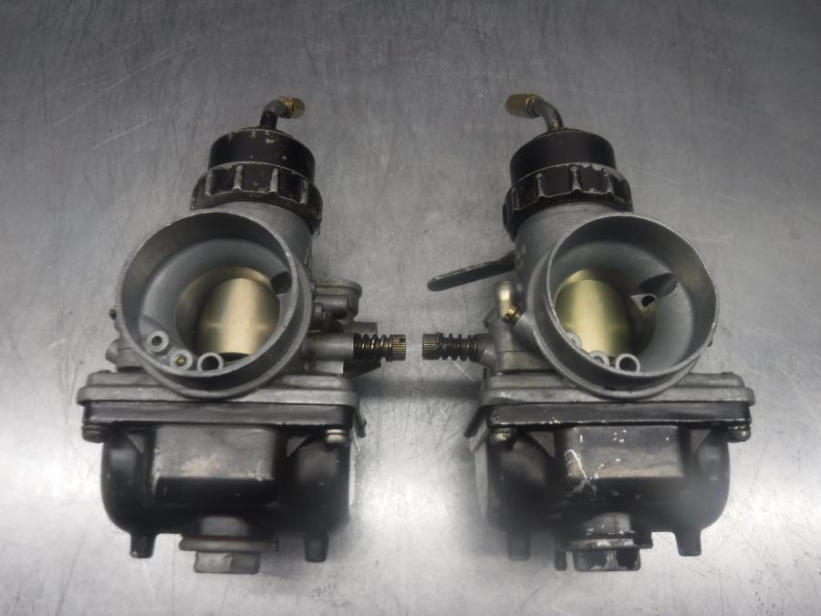 Yamaha RD350 A B 1973-1975 Torque Induction Carbs Carburettors 360 02