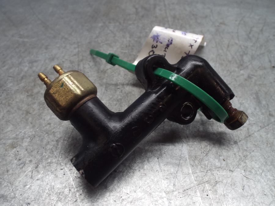 Yamaha TX750 TX 750 Twin 1973 - 1975 Front Brake Splitter With Switch