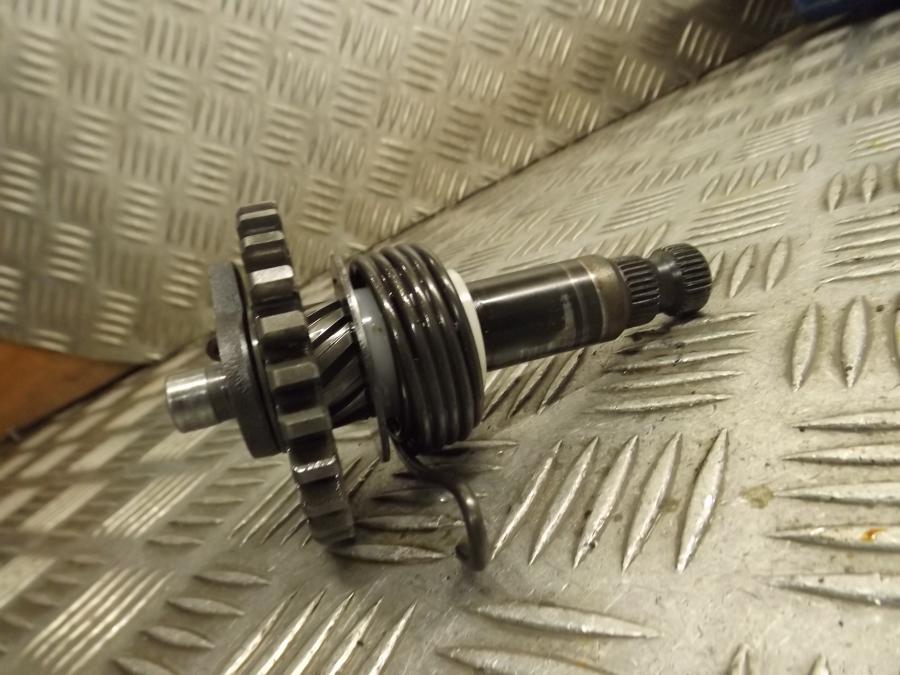 Yamaha TZR250 TZR 250 1KT Engine Kick Start Shaft