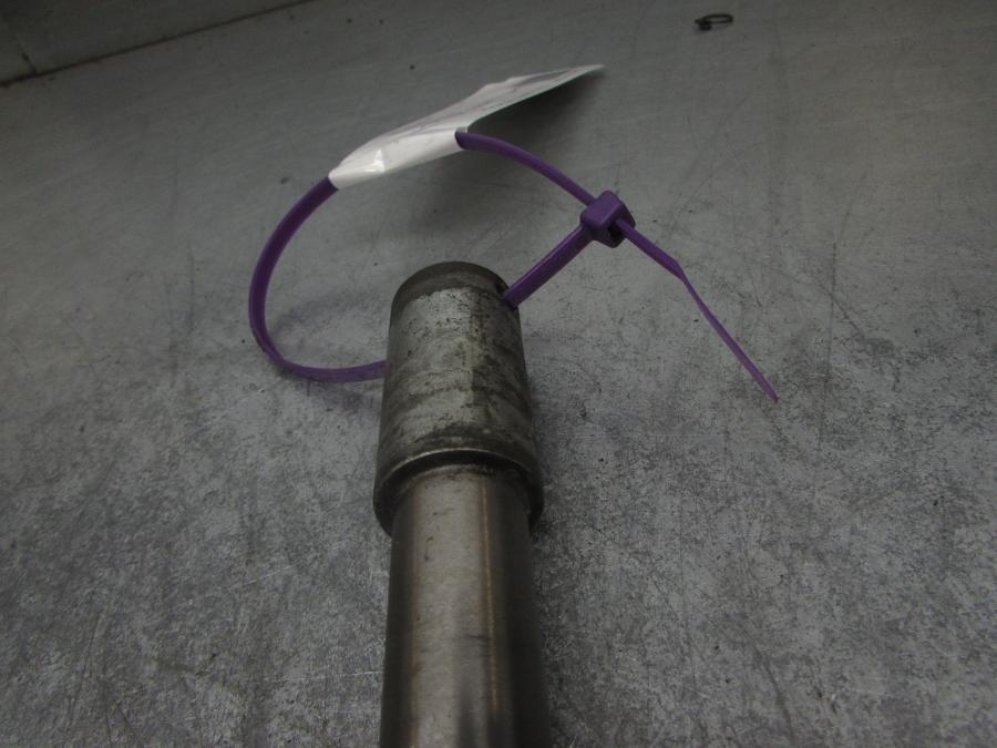 Yamaha V-MAX 1200 VMAX Rear Back Wheel Spindle