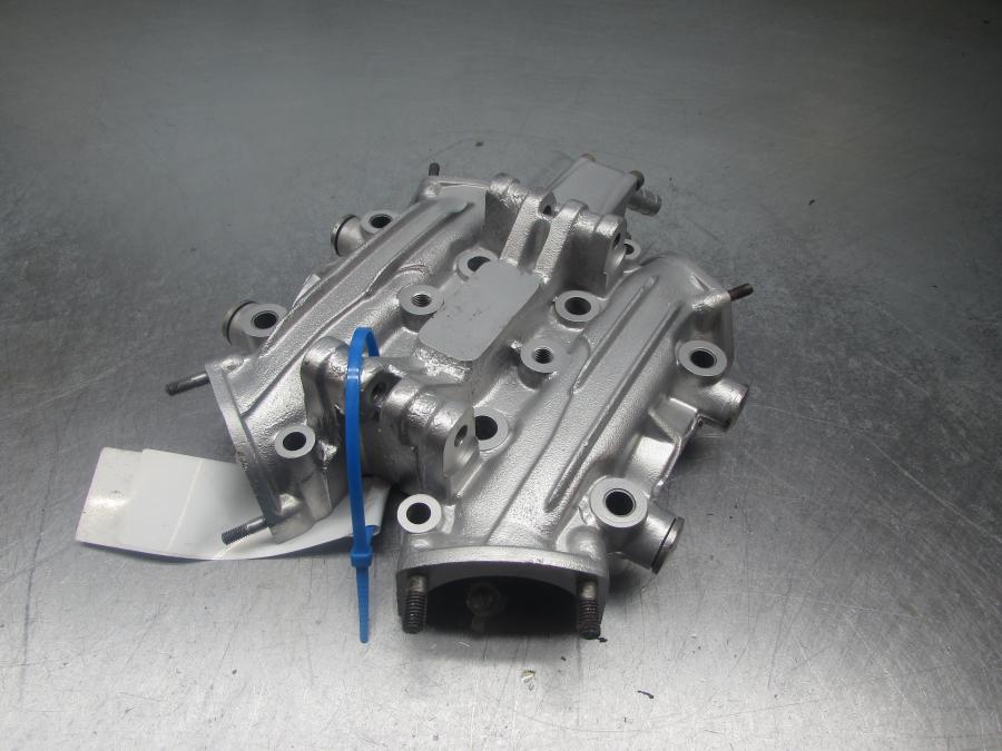 Yamaha XS650 Circa 1974-On Motorcycle Engine Rocker Cover And Rockers