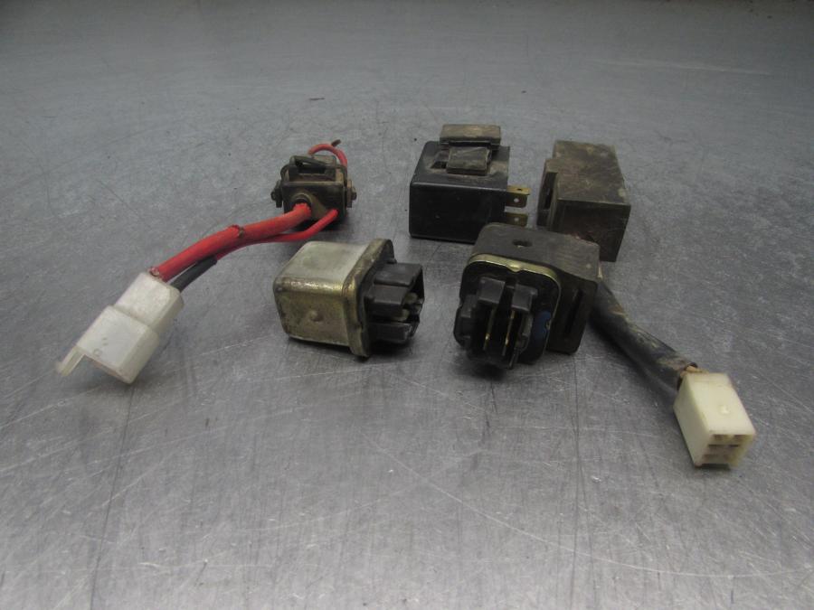 Yamaha XV750 Virago Mono 1983 4 x 7 Motorcycle Various Electrical Relays