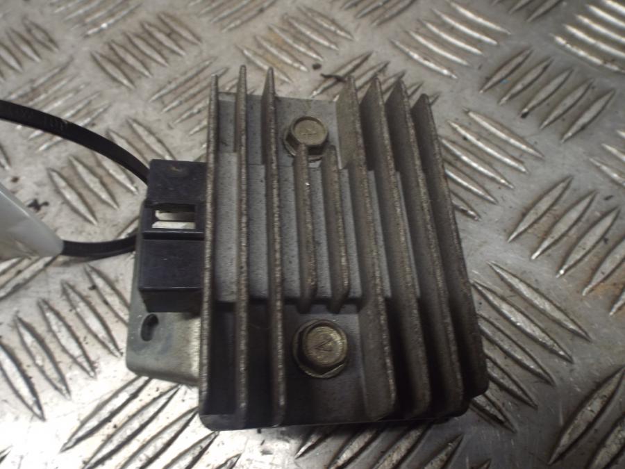 Kawasaki GPZ750A GPZ750 A 1984 Regulator Rectifier