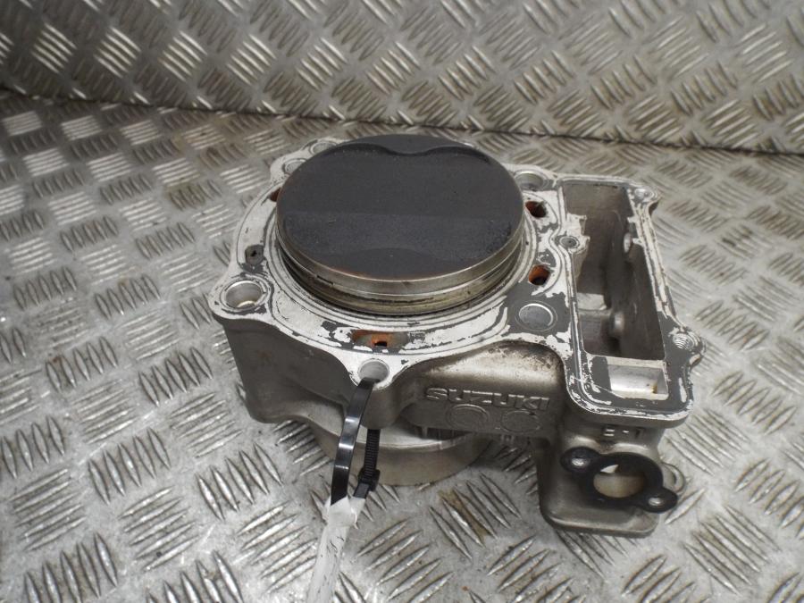 Suzuki TL1000S TL1000 S 1997 Rear Back Engine Cylinder Barrel & Piston