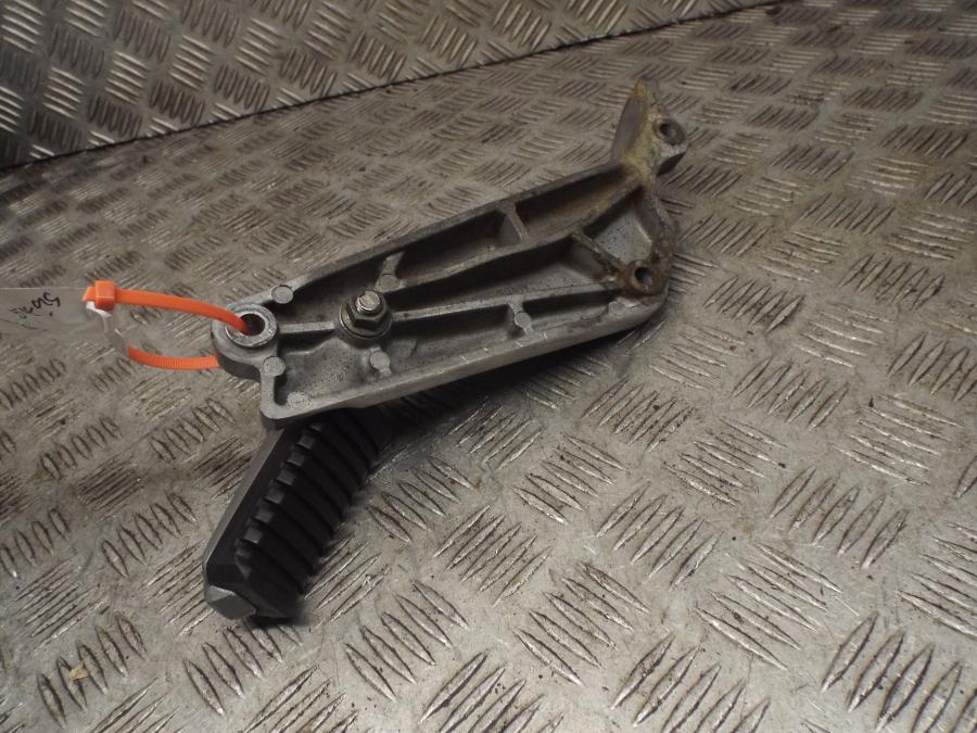 Kawasaki ZL900 ZL 900 Eliminator 1985-On Right Rear Footpeg & Hanger