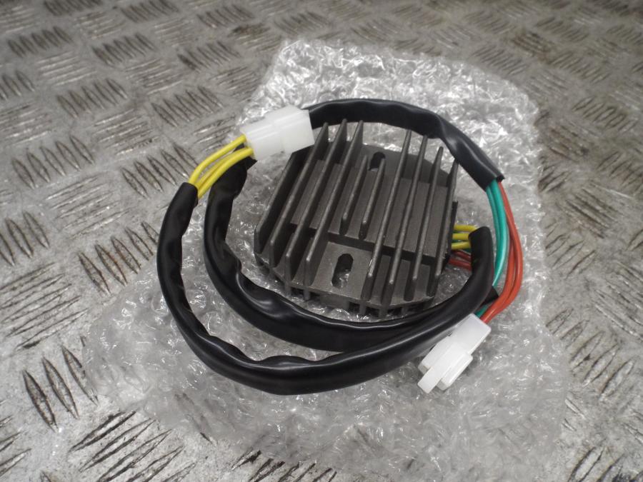 Honda VT1100 VT 1100 Shadow 1985 Regulator Rectifier Unit New Old Stock ...