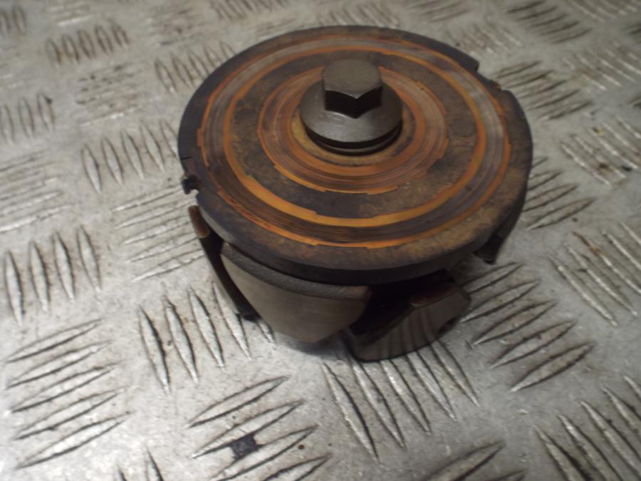 Yamaha XJ650 XJ750 1980-1983 XJ700N Maxim X 1986 Generator Rotor & Bolt