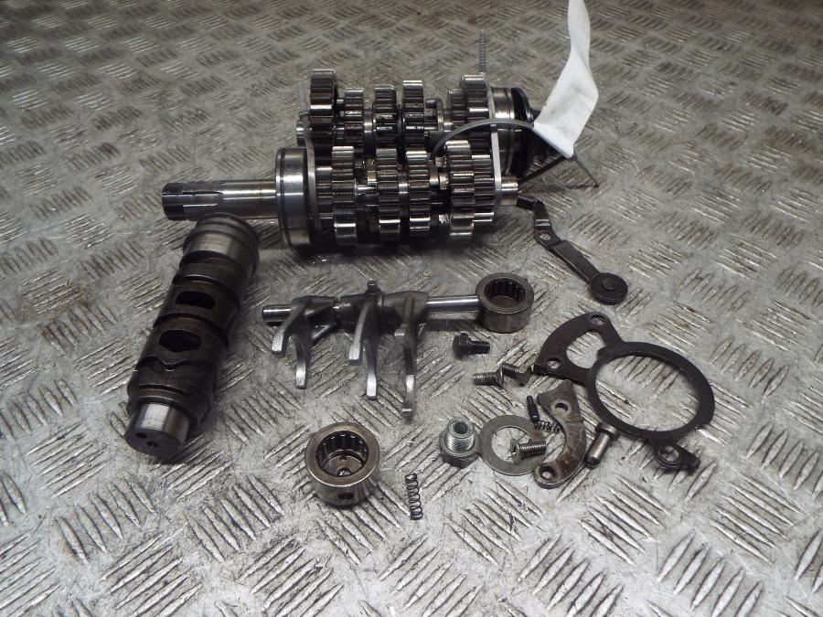 Suzuki GS550 1977-1981 77-81 Engine Gearbox Gear Box Assembly